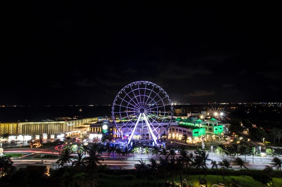 The new hot spot: The Great Ferris Wheel Cancun